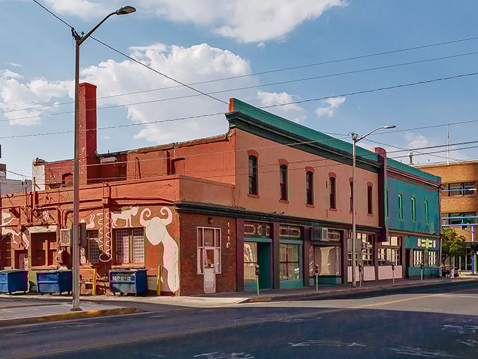 Albuquerque's eclectic architecture creates a visual feast, with buildings as colorful and diverse as the city's cultural heritage.