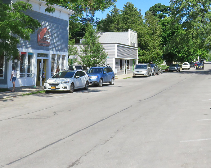 Small-town charm meets big lake views in this sleepy hamlet where the post office probably knows everyone's first name and favorite ice cream flavor.