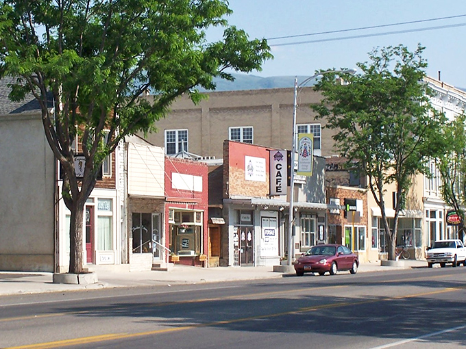 Ephraim's tree-lined streets offer a perfect blend of small-town tranquility and college-town energy without big-city hassles.