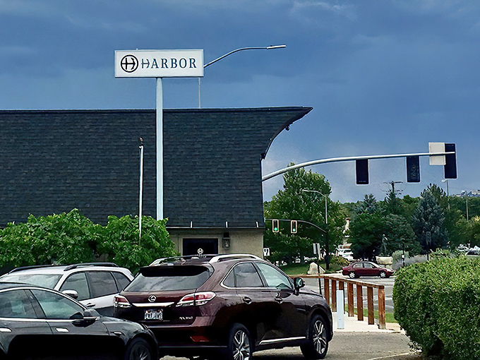 Harbor's ship-like architecture makes landlocked Utah feel surprisingly coastal and wonderfully welcoming.
