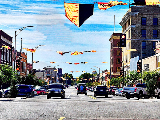 Independence's main street could be a postcard from America's heartland. Those colorful flags add just the right festive touch!