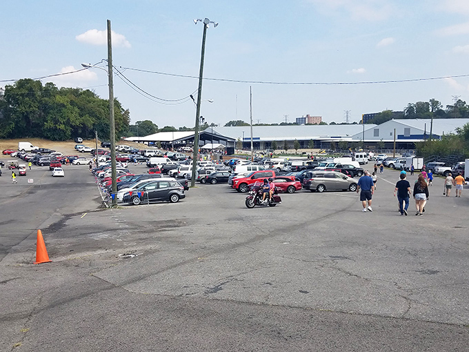 The holy grail of flea markets - where serious treasure hunters gather to find diamonds in the rough.