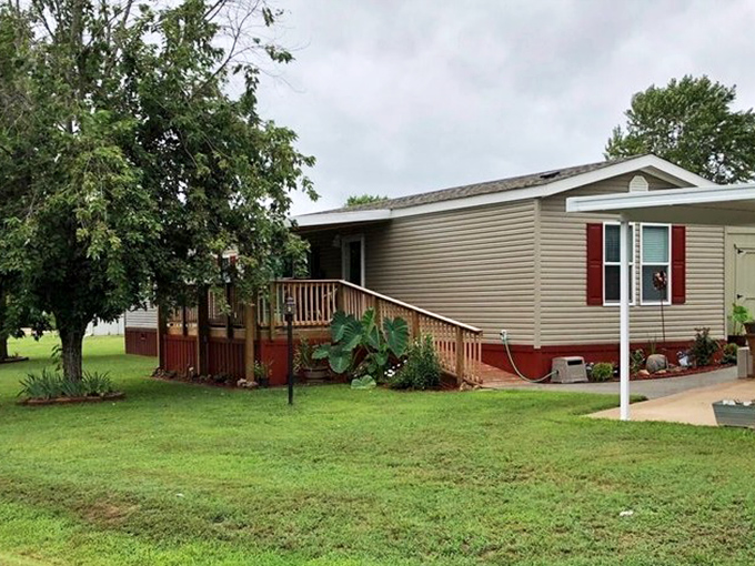 Mobile home living gets a major upgrade when your backyard includes river views.