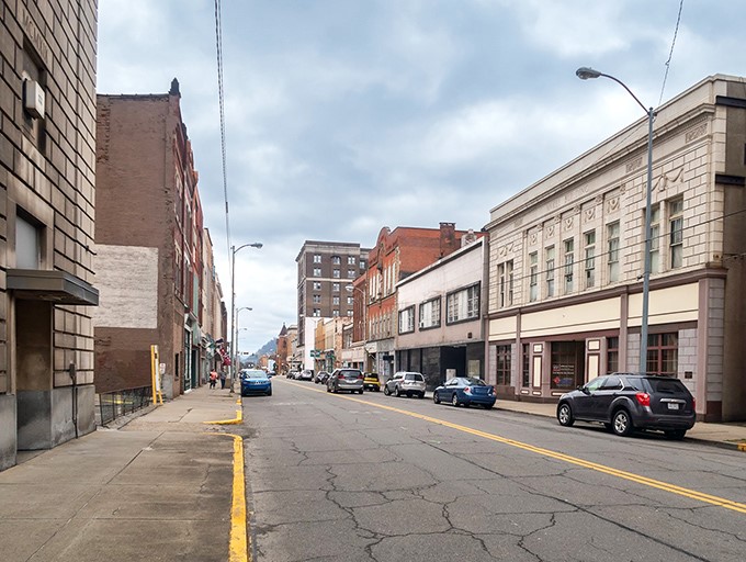 Steubenville's downtown feels like stepping into a Norman Rockwell painting that actually fits your budget.