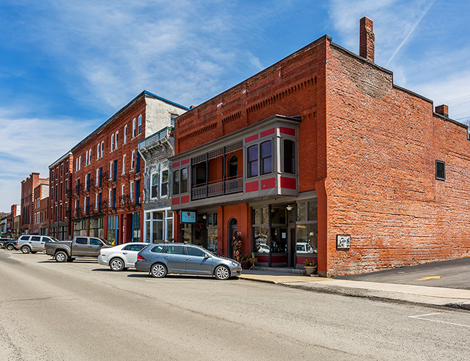 Thomas shows off its authentic mountain character with buildings that tell stories of coal and railroad days.