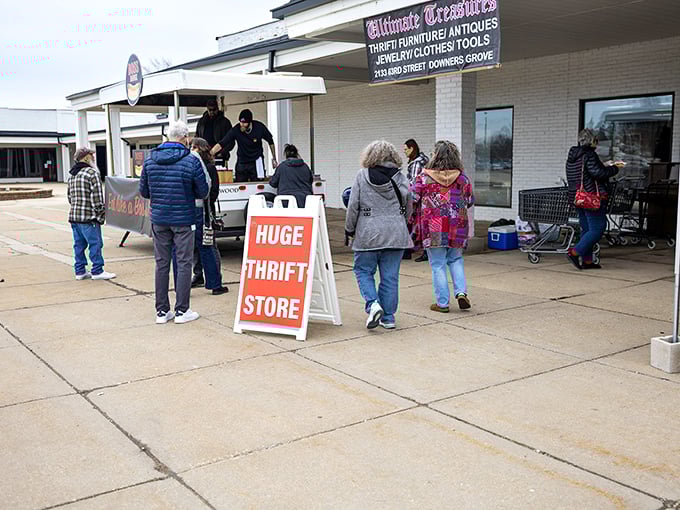 Outside Ultimate Treasures, early birds gather for first dibs on the day's finds. The thrill of the hunt begins at the door!