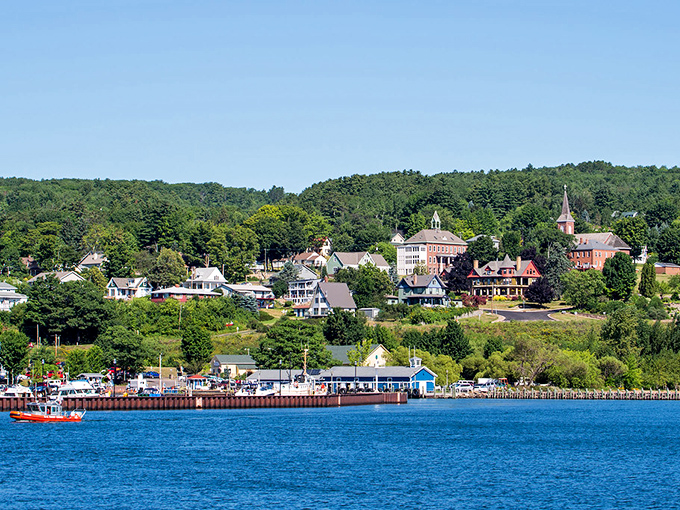 This is where Lake Superior shows off, turning a tiny town into nature's own masterpiece gallery.