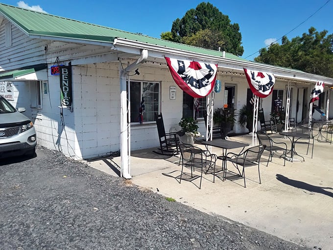 Bendi's Diner (porch): "Those patriotic bunting decorations say it all &ndash; this is Americana on a plate, with a side of small-town charm."