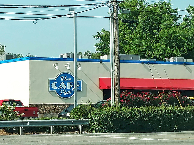 The humble exterior hides Southern breakfast secrets that'll make your taste buds sing.