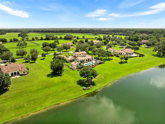 Rolling green pastures stretch endlessly here, proving that Florida has more to offer than just beaches and theme parks.