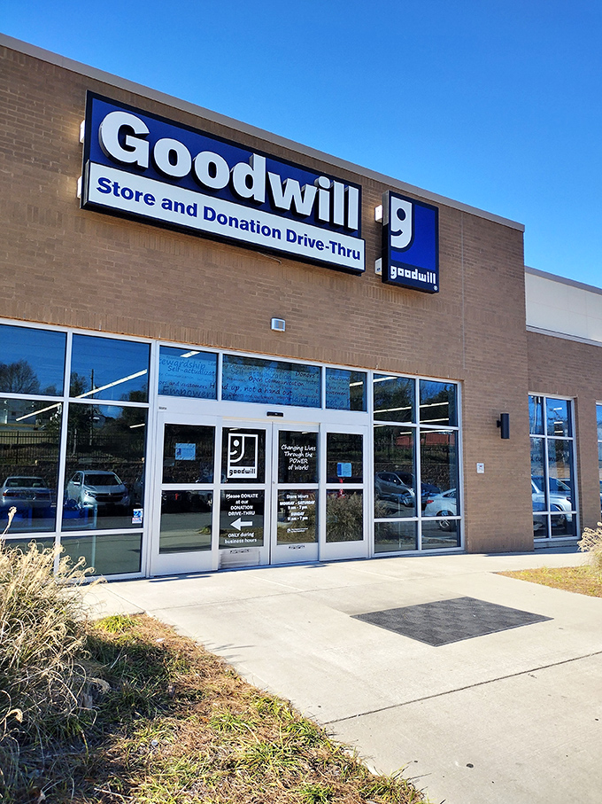 Clean lines and professional signage prove that secondhand shopping has definitely moved upscale in Alabama.