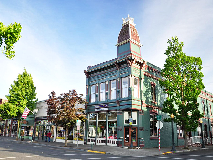 Historic storefronts in downtown Grants Pass showcase charming architecture without big-city prices, perfect for retirees on Social Security.
