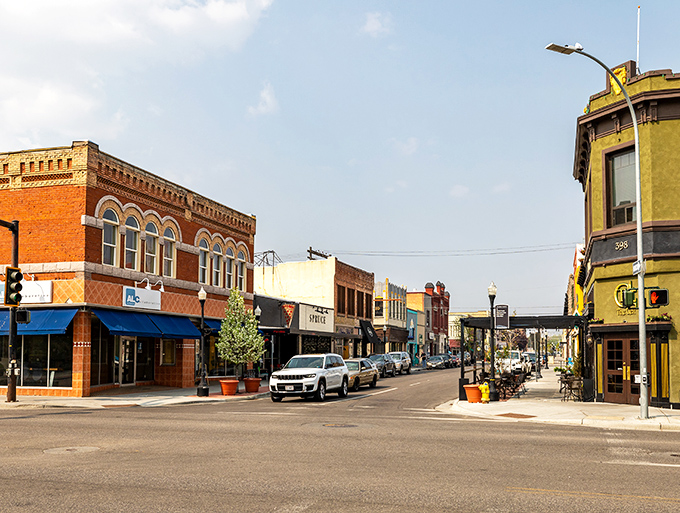 Idaho Falls' downtown invites you to explore without emptying your wallet. Those old buildings have witnessed generations of smart shoppers.