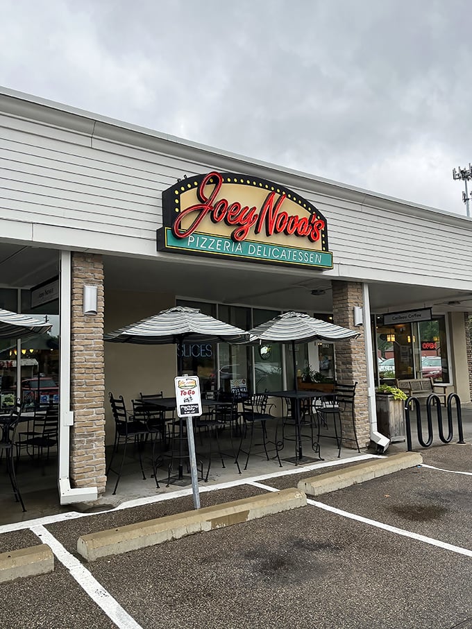 The outdoor seating area looks ready for pizza philosophers to debate the eternal question: Is it still leftovers if you eat it for breakfast?