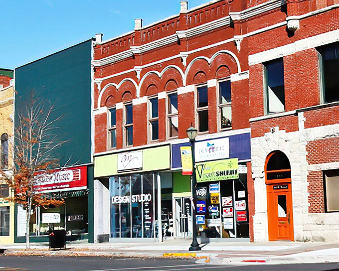 Small-town charm with big personality&mdash;Kokomo's historic storefronts are ready for their close-up.