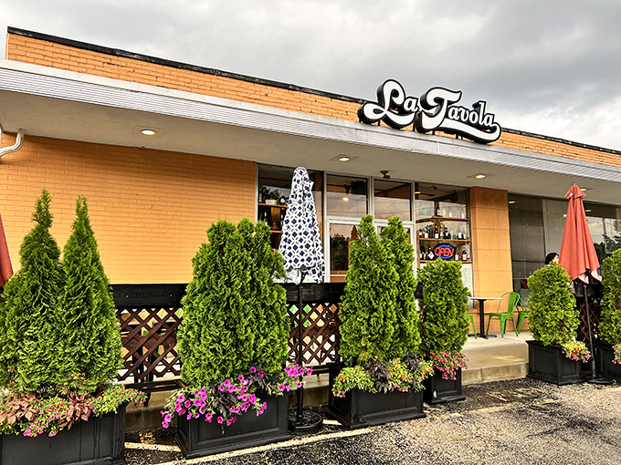 When the exterior looks this welcoming, you know the linguine inside will exceed every expectation.