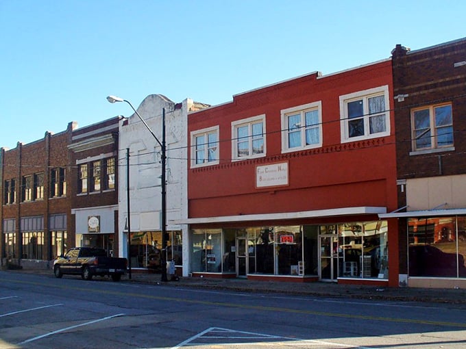 Tree-lined streets create perfect postcards of small-town Oklahoma at its finest.