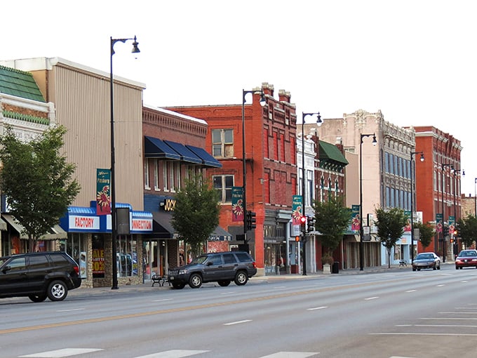 Downtown Pittsburg stretches out like a Norman Rockwell painting, inviting you to slow down and enjoy.