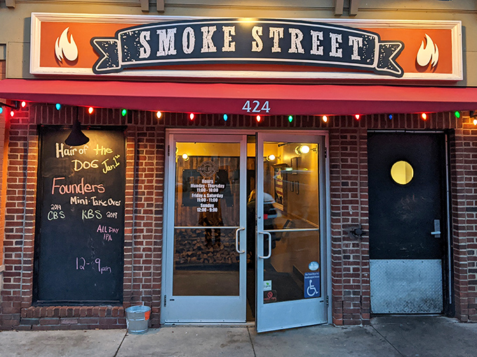 By day or night, those twinkling lights at Smoke Street beckon you into a world where smoke transforms meat into magic.
