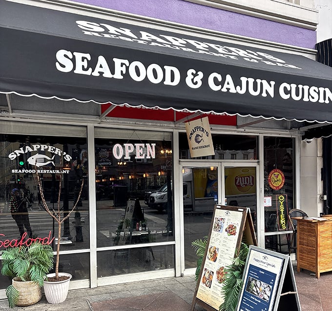 Seafood & Cajun Cuisine - three words that make Louisiana hearts beat faster and tourists extend their vacations.