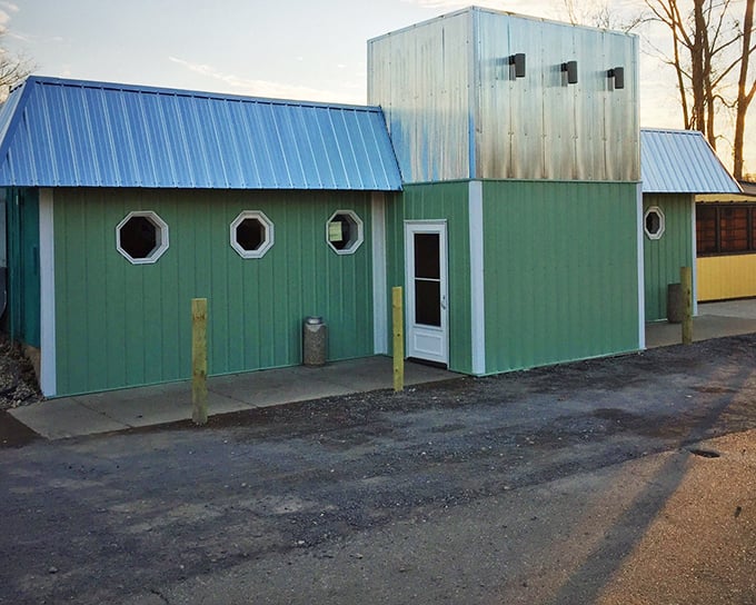 Those porthole windows aren't just for show &ndash; they're peeking into a world of freshwater seafood delights.