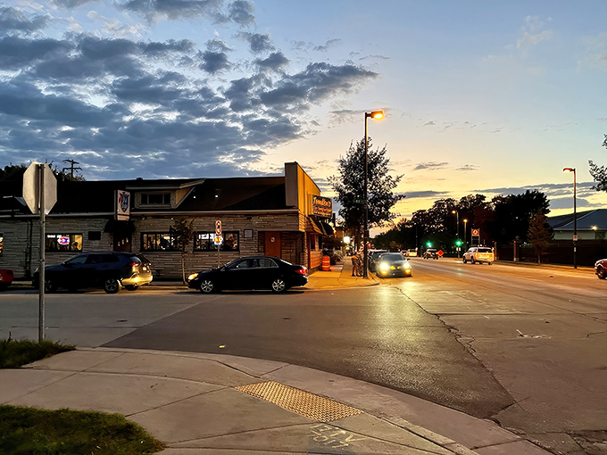 Golden hour at TomKen's feels like a scene from a classic American movie about finding authentic comfort food gems.