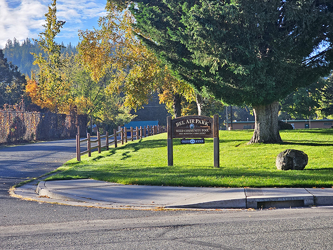 Bel Air Park offers a slice of small-town serenity. Those fall colors aren't showing off &ndash; they're just living their best seasonal life against the mountain backdrop.