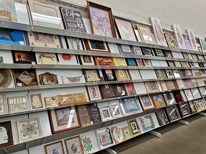 Wall art galore! From kitschy inspirational quotes to forgotten masterpieces, someone's decluttered wall d&eacute;cor awaits its second chance to shine.