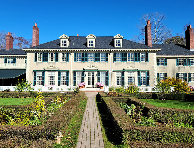 Hildene's stately presence reminds us that even Abraham Lincoln's descendants couldn't resist Vermont's charms. The gardens alone are worth the trip.