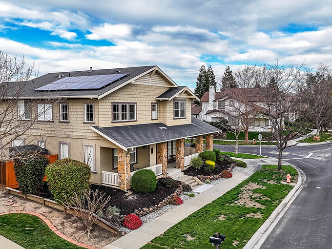 Modern homes with mountain views that don't require a tech mogul's salary? In California? It's not a mirage&mdash;it's just Dunsmuir's refreshing reality.