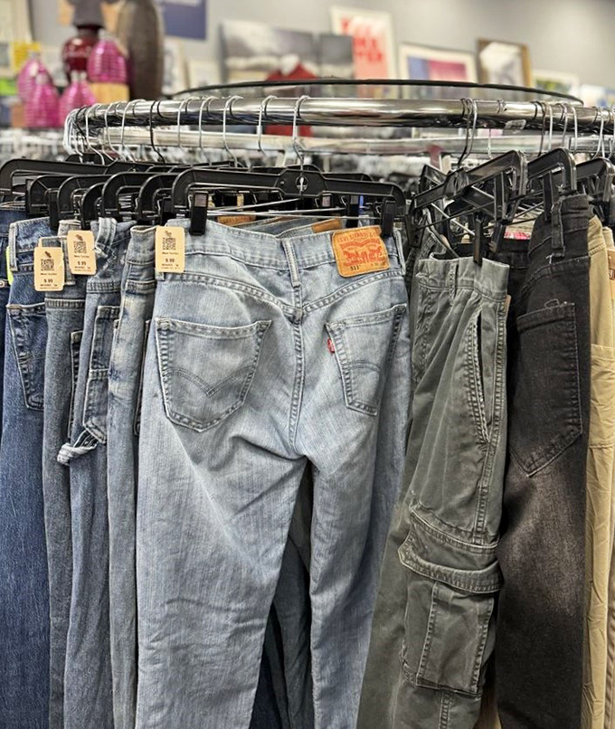 Denim heaven awaits! Classic Levi's hang alongside cargo pants, proving that fashion recycling was cool long before sustainability became trendy.