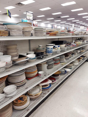 The Gigantic Thrift Store In Nevada Where You Can Fill Your Cart For $35