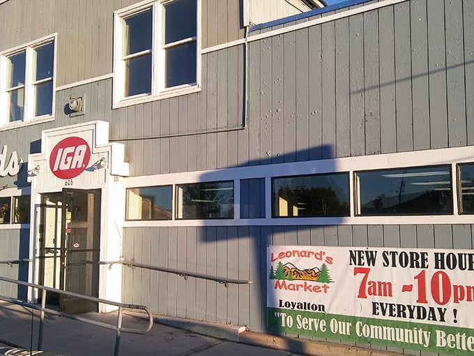 Leonard's Market: Where the produce doesn't need fifteen adjectives and the cashiers actually remember your name.
