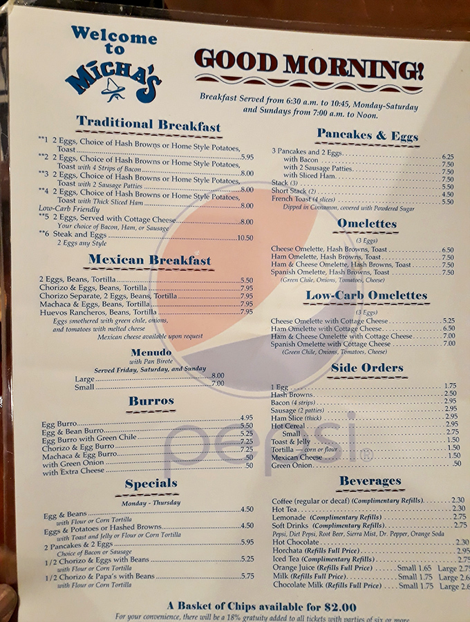 Breakfast served until 10? That's not morning, that's practically lunchtime for early birds, but worth setting an alarm for these Mexican morning classics.