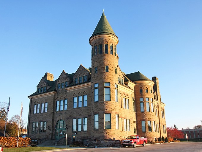 Old Stoney's castle-like presence brings a touch of European grandeur to the Midwest. Those turrets aren't compensating for anything&mdash;they're just showing off Frankfort's architectural swagger.