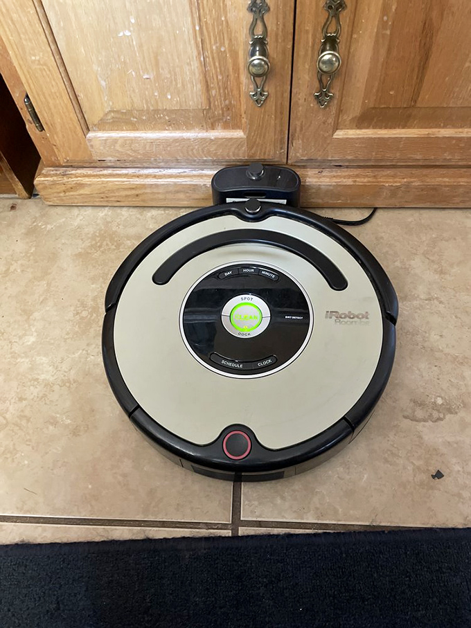 This Roomba found its way to thrift store retirement&mdash;still ready to chase dust bunnies at a fraction of its original price.