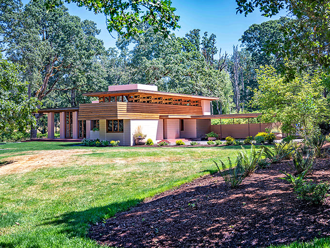 Frank Lloyd Wright's only Oregon creation, the Gordon House, showcases the architect's genius for blending indoor and outdoor spaces. Architectural pilgrimage, anyone?
