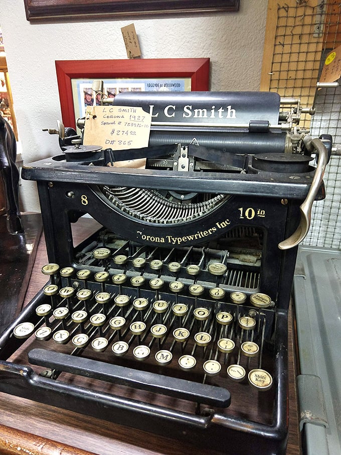 This isn't just a typewriter; it's a Smith Corona time machine where Hemingway might have hammered out his next masterpiece.