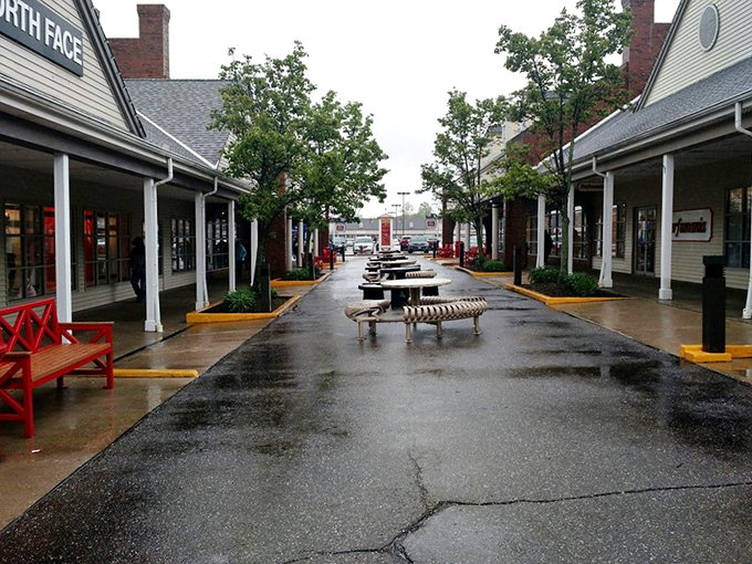 Rain can't dampen the shopping spirit here. The covered walkways ensure your designer treasure hunt continues in all weather.