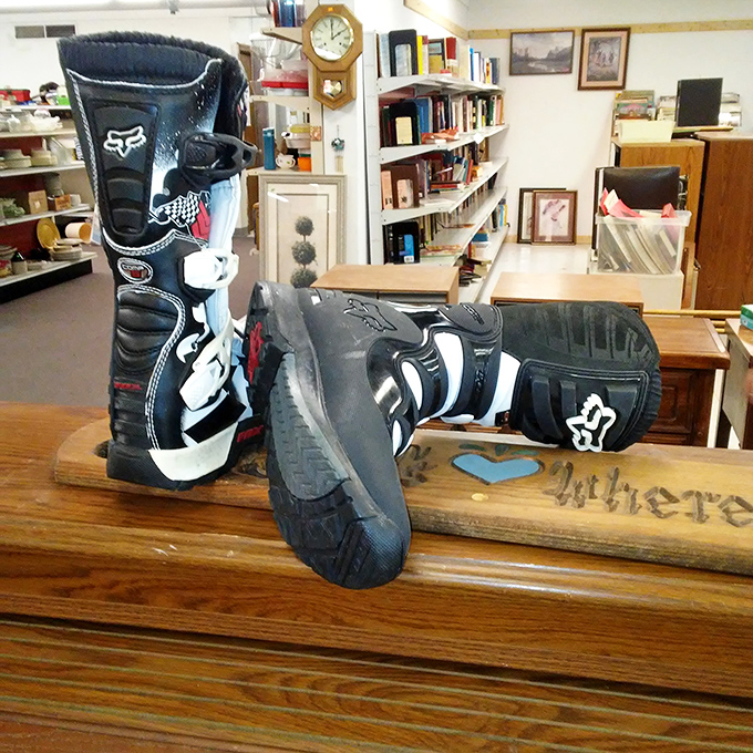 These motocross boots aren't just footwear—they're someone's next adventure waiting to happen at a fraction of retail price.