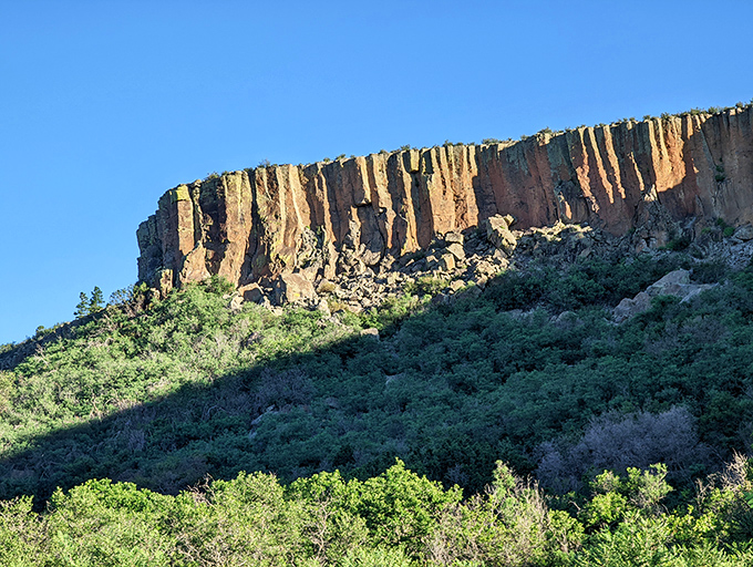 These dramatic volcanic cliffs could easily star in their own geology documentary. Mother Nature's architecture at its most impressive.