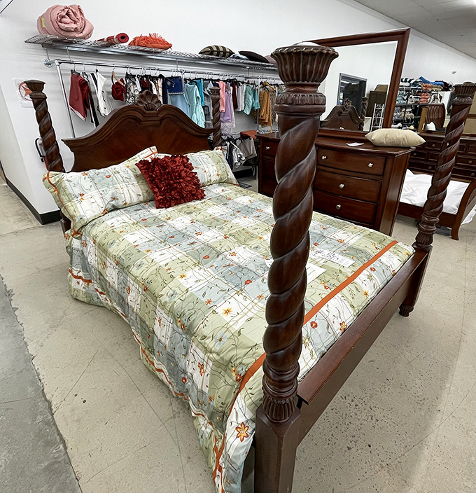 This four-poster bed isn't just furniture&mdash;it's a time machine to a bygone era. Spiral columns that would make Architectural Digest readers do a double-take.