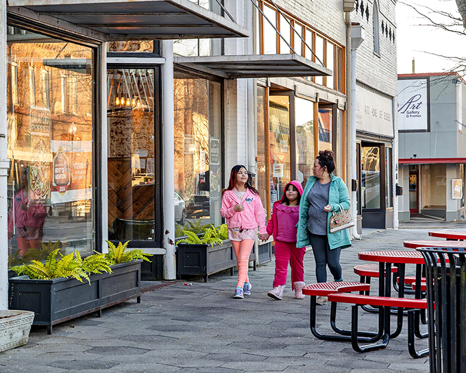 Strolling through historic Covington feels like walking onto a movie set&mdash;because you literally are! This picturesque square has starred in countless productions.