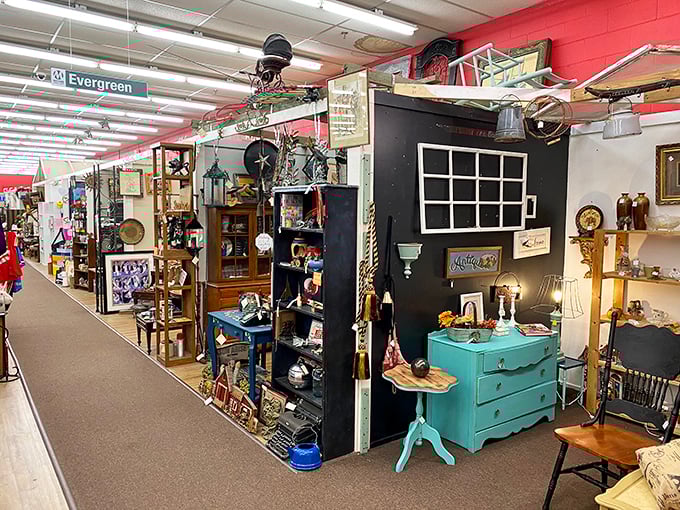 "Evergreen" indeed! This booth's carefully curated collection features that turquoise dresser you didn't know you needed until now.