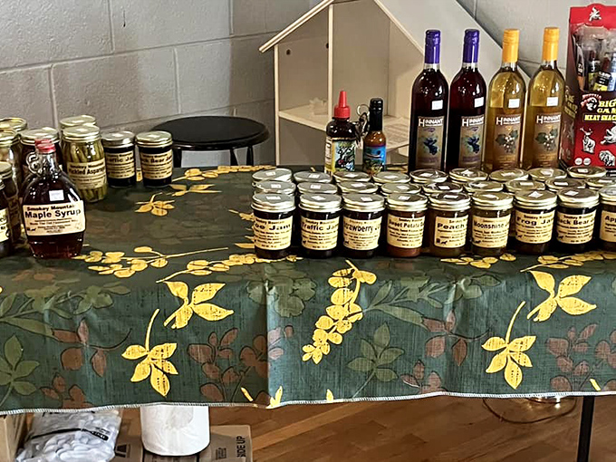 From maple syrup to local wines, these homemade goodies let you take home the flavors of South Carolina without kidnapping a chef.