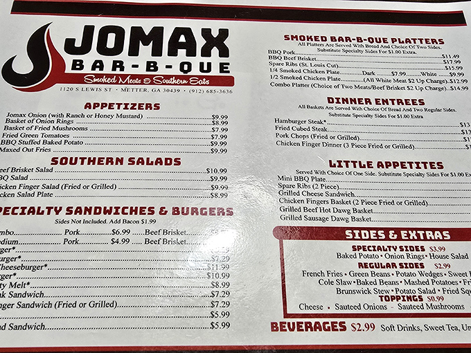 The menu doesn't need fancy fonts or flowery descriptions. When your barbecue speaks this loudly, you don't need marketing gimmicks.