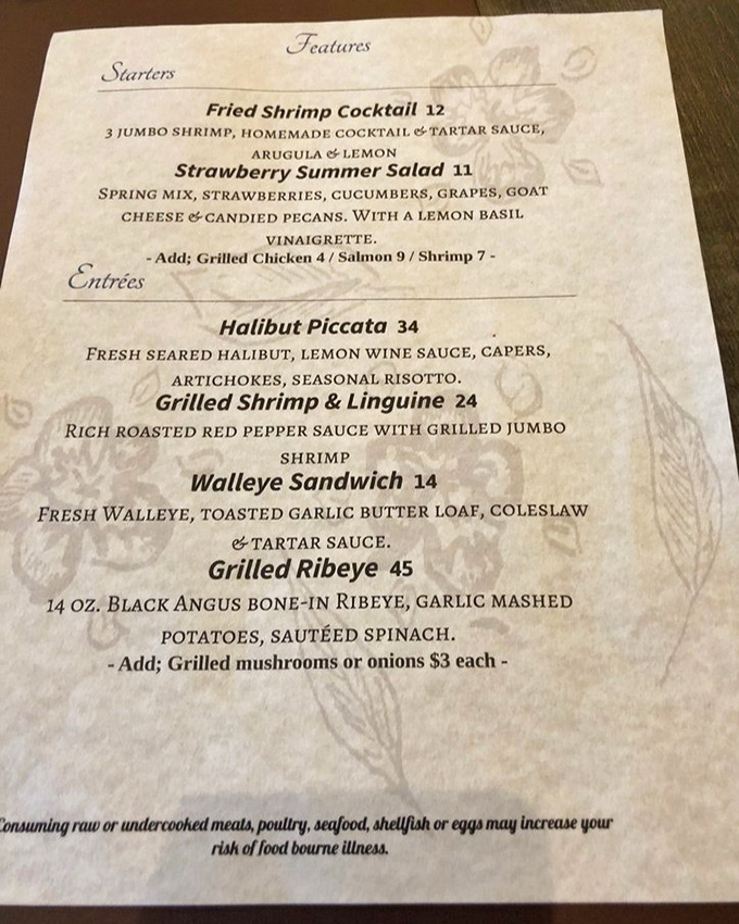 The menu reads like a love letter to Italian cuisine, with seafood options that would make coastal Italians nod in approval.