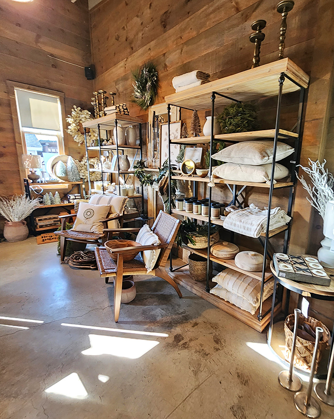 This rustic home d&eacute;cor shop could convince even the most committed minimalist that yes, they absolutely need that artisanal pillow and handcrafted wooden bowl.