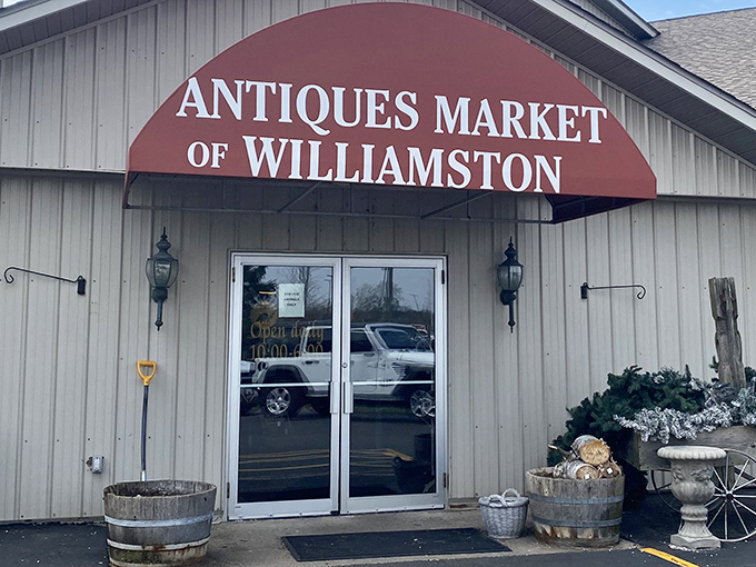 Antiques Market of Williamston: "Clean lines and classic design&mdash;this isn't your dusty, cramped antique shop. More like vintage heaven with parking."