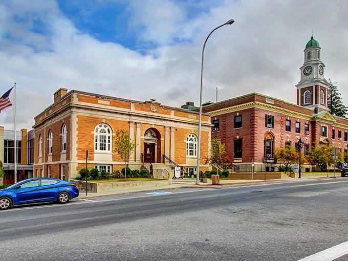 Athol's quiet streets offer the kind of peaceful retirement living your grandmother would have approved of.
